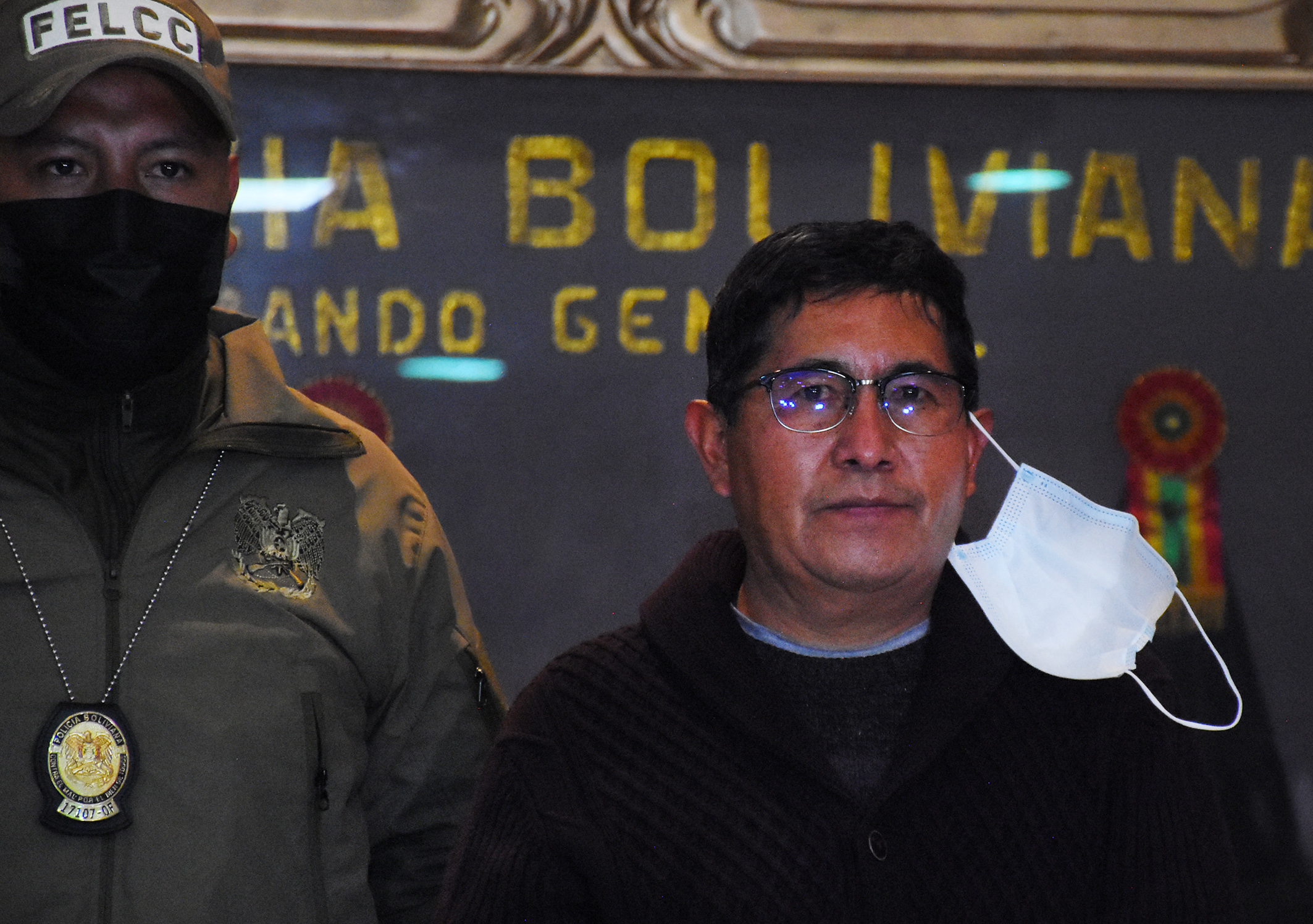 Reportan que el exjuez que liberó al feminicida Richard Choque salió de ...